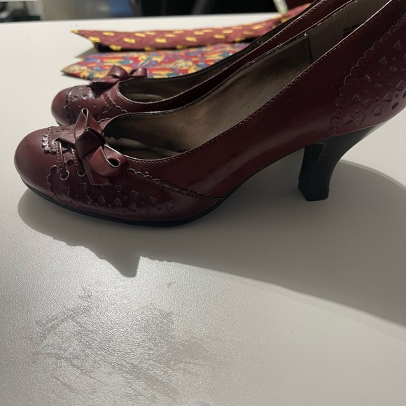 BONGO | Shoes | Vintage Bongo Heels Cranberry Color | Poshmark